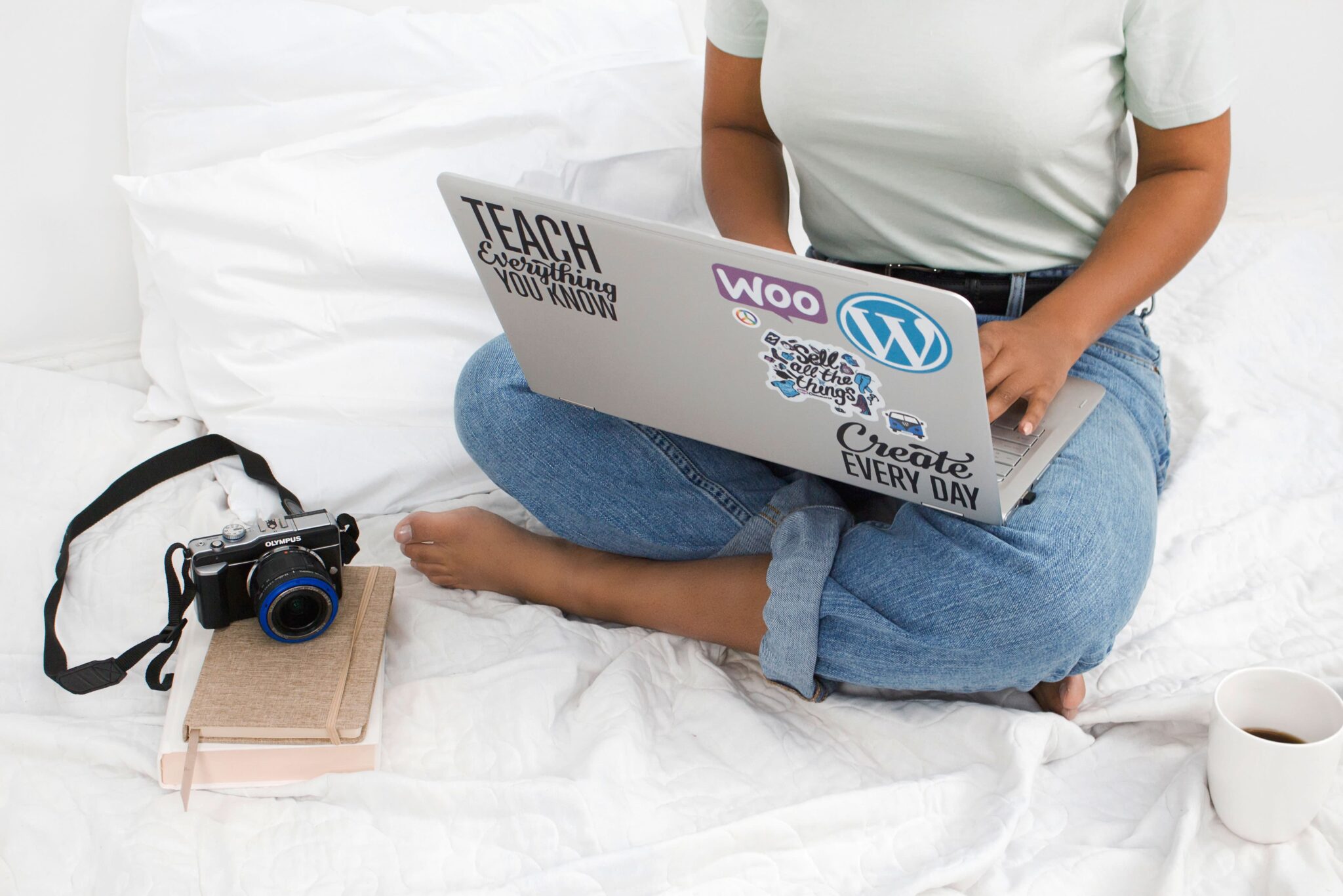21 Virtual Assistant Website Examples to Inspire You - Byte Bodega